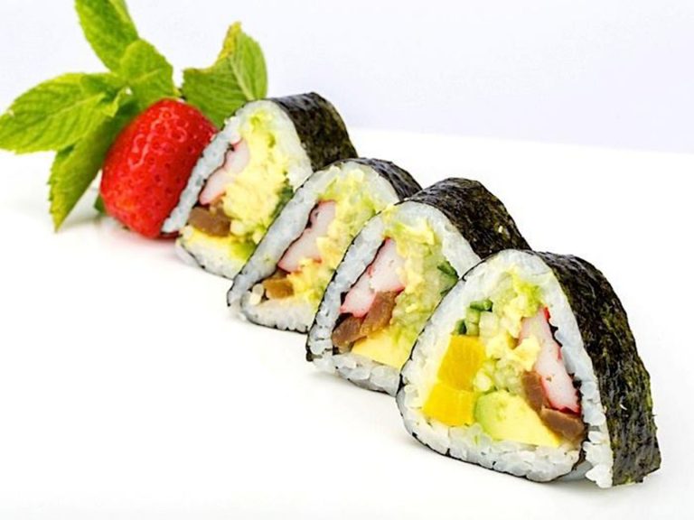 Futo Roll 6pcs – Story Sushi